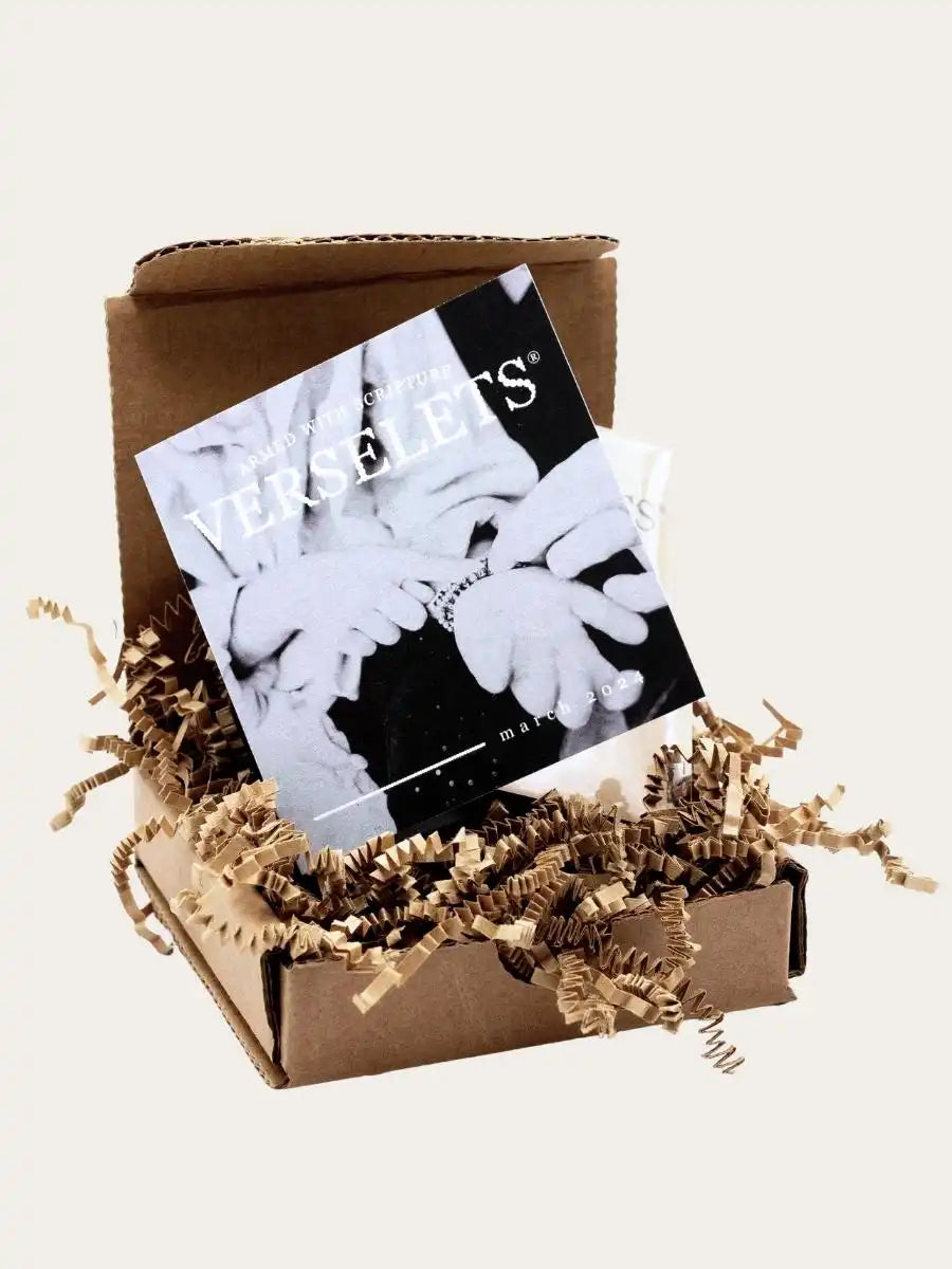 Verselets® Monthly Subscription – FREE US SHIPPING